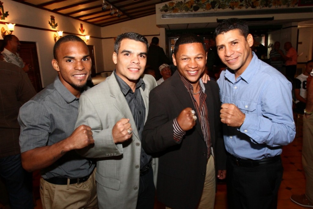 LA OMB RECONOCE A LOS OFICIALES GENARO RODRÍGUEZ Y MIKE PERNICK, ENTRE ...
